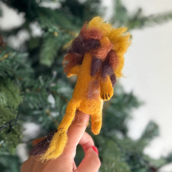 Fluffy Lion Finger Puppet – Zinnia Textiles Nelson